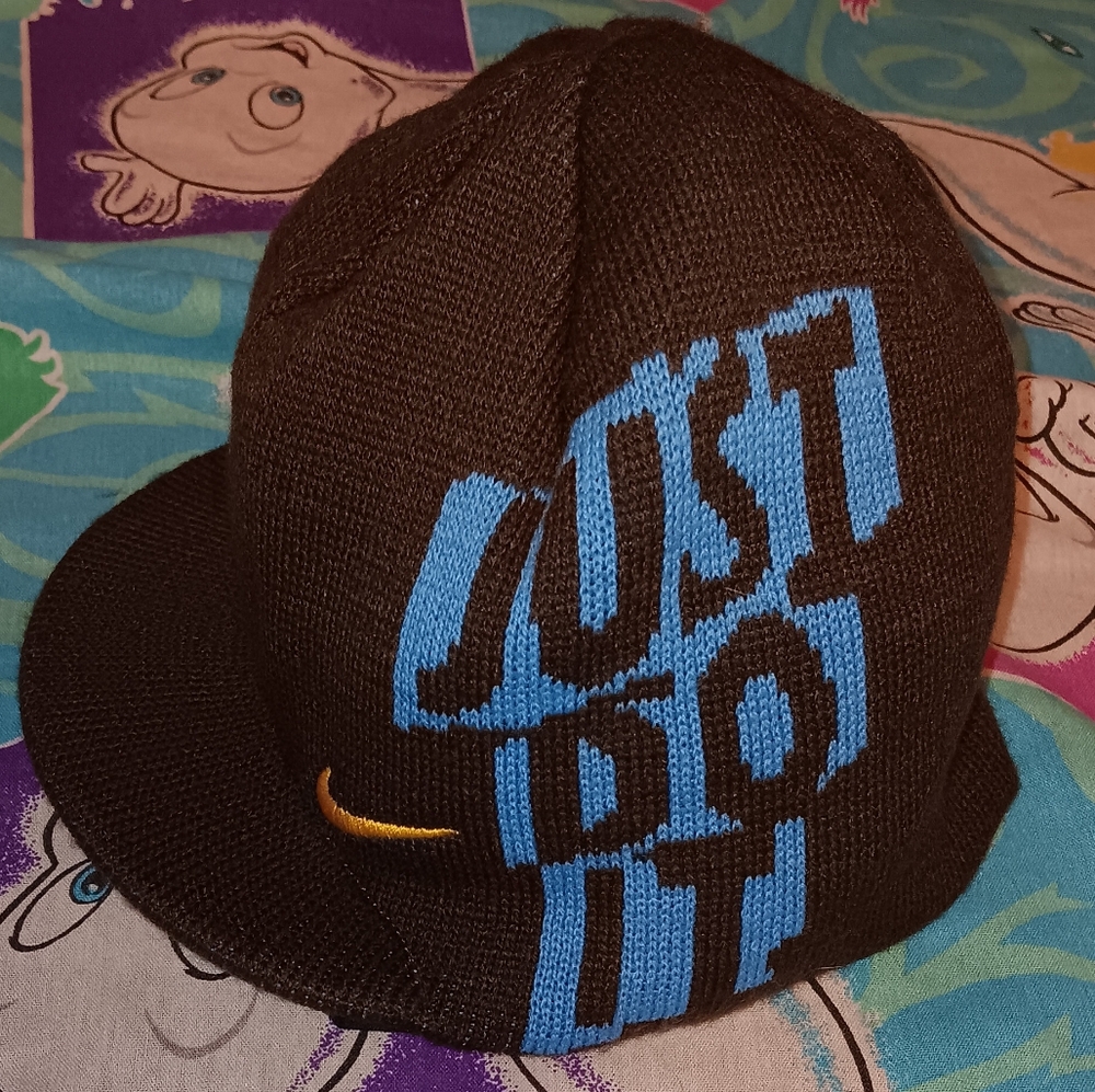 New Y2k Nike Reversible Vintage Winter Beanie Skull C… - Gem